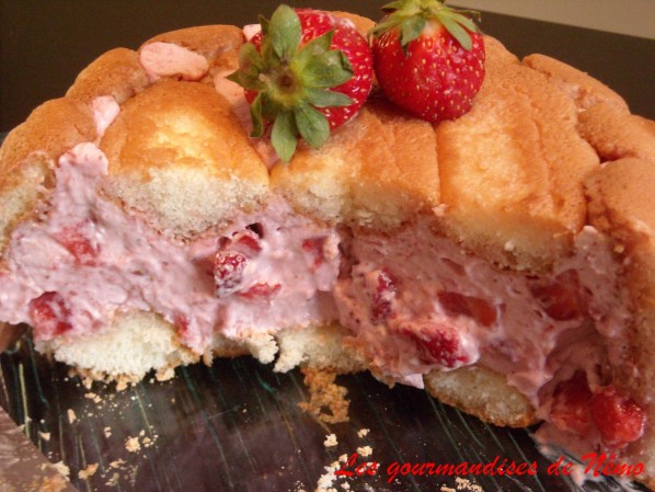 Charlotte aux fraises – Les Gourmandises de Némo