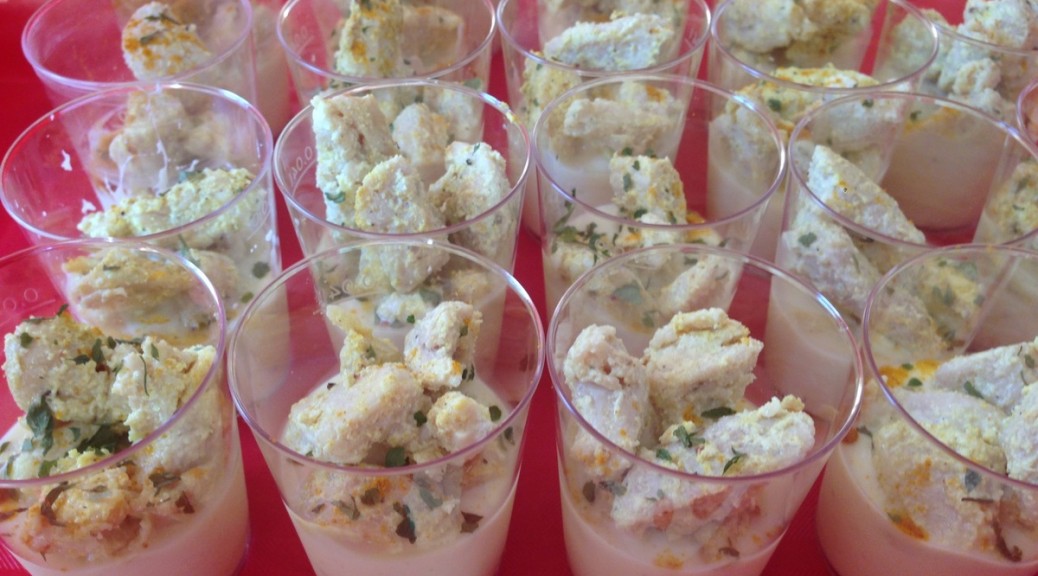 Verrines apéritives faciles fromage blanc curry et dinde - Les ...