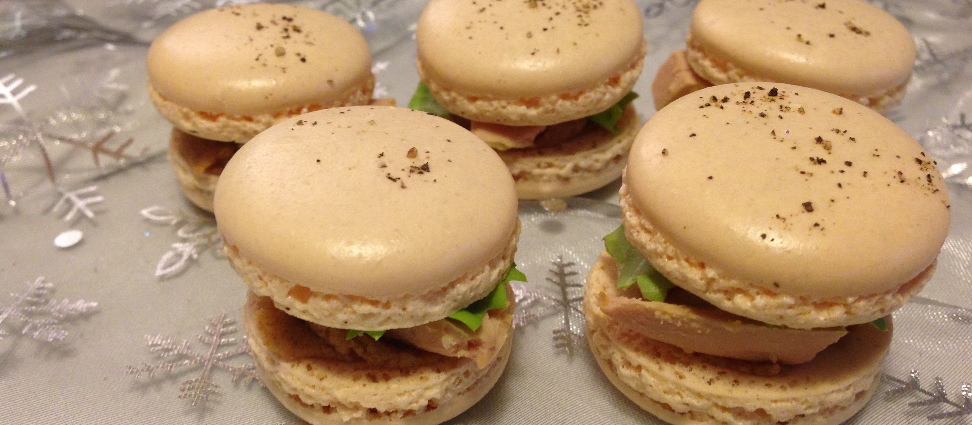Macarons salés foie gras et pain d'épices | Les Gourmandises de Némo